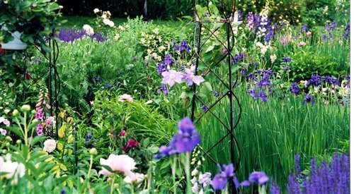 Custom Garden Designs - English Garden Design 3